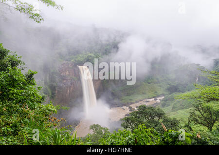 Beautiful hidden Ekom Waterfall deep in the tropical rain forest of ...