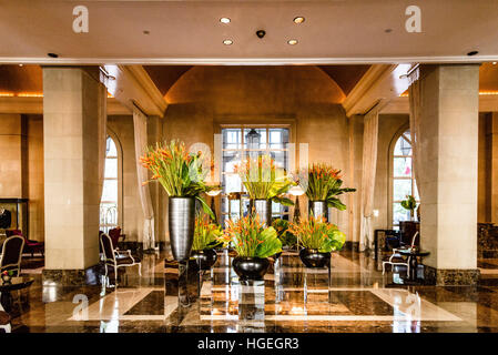 The Crescent, 400 Crescent Court, Dallas, Texas Stock Photo - Alamy