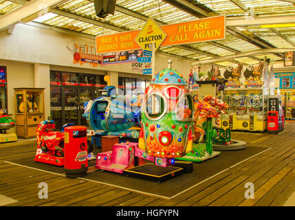 Deserted amusement arcade on Clacton Pier in winter Stock Photo - Alamy