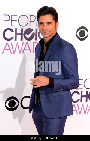 LOS ANGELES - JANUARY 18: John Stamos at the People's Choice Awards ...
