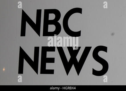 das Logo der Marke "NBC News Field Operations Stock Photo - Alamy
