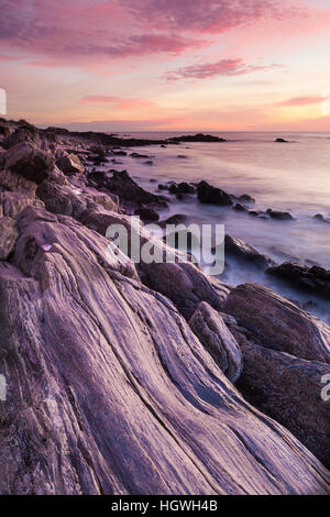 Dawn over the Atlantic Ocean at Wallis Sands State Park in Rye, New ...