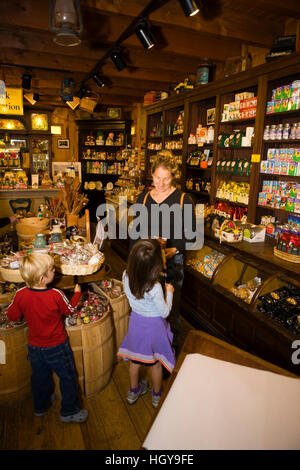 Inside Zeb's Country Store in North Conway, New Hampshire Stock Photo ...