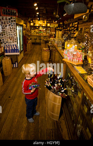 Inside Zeb's Country Store in North Conway, New Hampshire Stock Photo ...