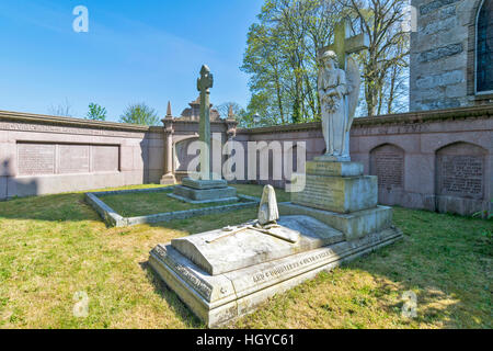 ST PETERS PARISH CHURCH FYVIE ABERDEENSHIRE SPRINGTIME EARLY MAY Stock ...