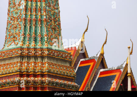 Aligned Chedis Wat Pho temple Bangkok Thailand Stock Photo - Alamy
