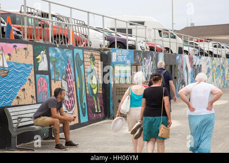Bondi Beach promenade walls decorated with artwork,Sydney,Australia ...