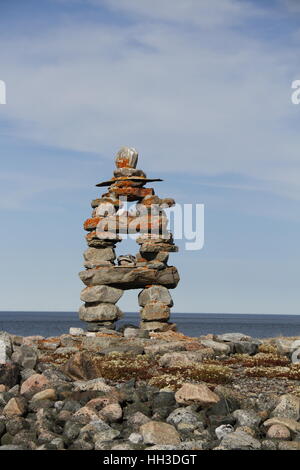 An Inukshuk on the shore of the Hudson Bay in Churchill, Canada ...