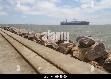 Channel to the ocean using Rio Grande channel and breakwater at Cassino ...