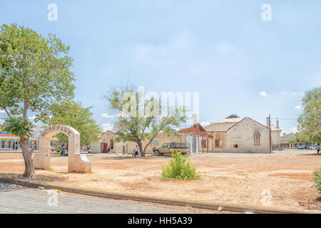 JAGERSFONTEIN, SOUTH AFRICA - DECEMBER 31, 2016: A street scene in ...