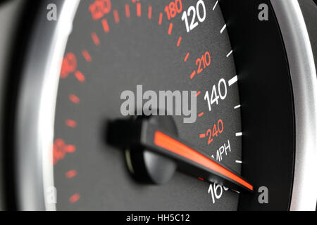 speedometer at 160 MPH Stock Photo - Alamy