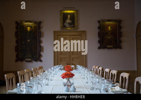 Formal dining room in an english country manor house Stock Photo - Alamy
