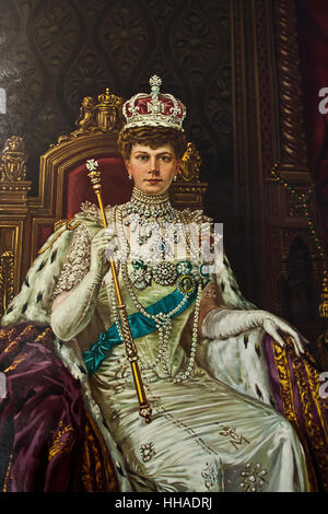 Portrait of Queen Elizabeth I in the Long Gallery at Hardwick Hall ...