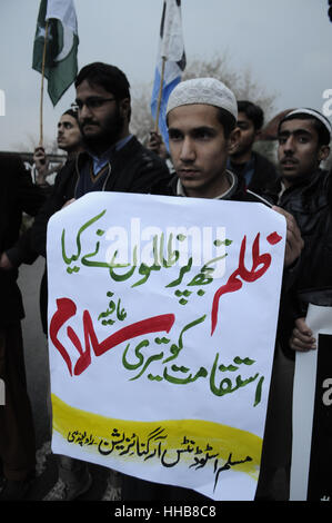 Rawalpindi, Pakistan. 18th Jan, 2017. Supporter of Pakistan's religious ...