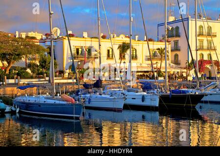 Harbour in the sunlight, Puerto de Mogan, Gran Canaria, Canary Islands ...