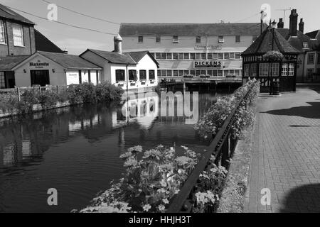 Summer, Townsford Mill, The Causeway, river Colne, Halstead Town, Essex ...