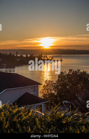 The sun sets at Browns Point in Washington State Stock Photo - Alamy
