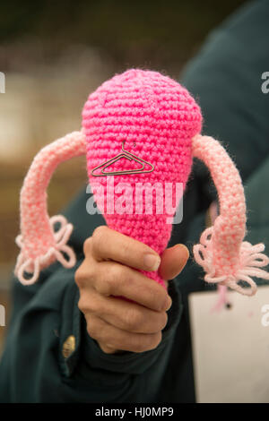 Thousands march in an abortion rights rally on the annual International ...