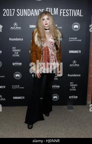 Utah, USA. 21st, January, 2017. Zoey Deutch at arrivals for Before I ...