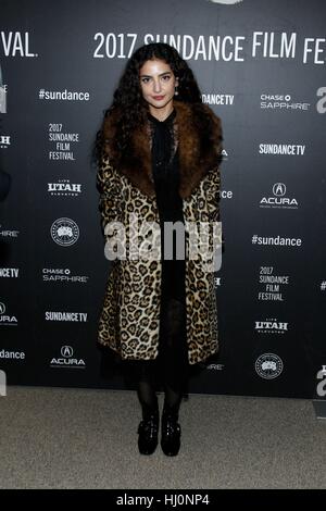 Utah, USA. 21st, January, 2017. Zoey Deutch at arrivals for Before I ...