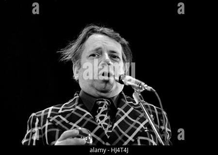 George Melly jazz singer entertainer presenter 1997 Stock Photo - Alamy