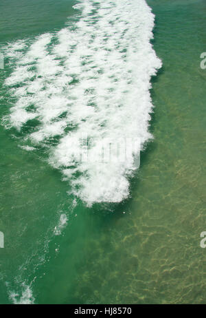Waves coming into shore at an ocean beach Stock Photo - Alamy