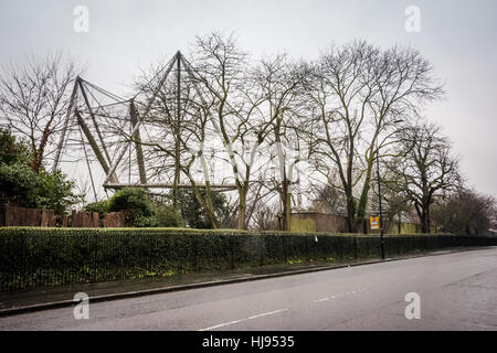 The iconic Snowdon Aviary at ZSL London Zoo, London, UK Stock Photo - Alamy