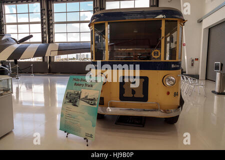Yellow 1940s Divco Helms Bakery Truck displayed at the Lyon Air Museum ...