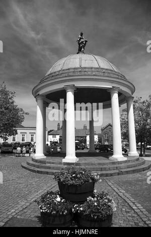 Attractive market town of Swaffham, Norfolk, view down London Street ...