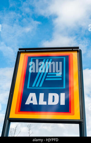 aldi shop sign Stock Photo - Alamy