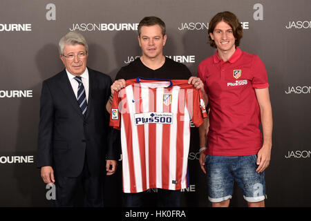 Actor Matt Damon receives shirt of Atletico Madrid Football Club in ...