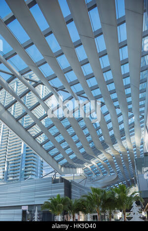CLIMATE RIBBON ROOF BRICKELL CITY CENTER SHOPPING MALL Stock Photo ...