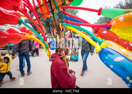 India, Varanasi, peddler Stock Photo - Alamy