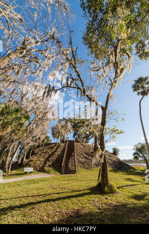 Temple Mound A, Native American earthen mound at the Crystal River ...