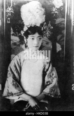 Empress Gobele Wan Rong was the last empress of the Qing dynasty in ...