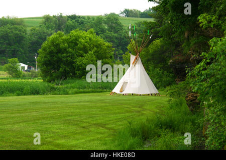 native American tepee Stock Photo - Alamy