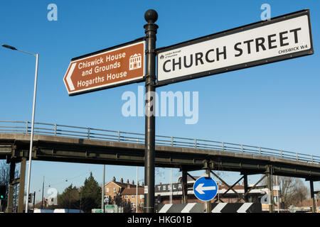 Hogarth Roundabout and Flyover, Chiswick Stock Photo - Alamy