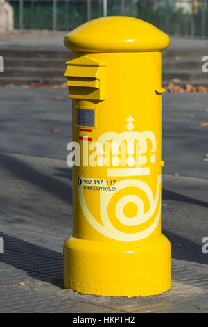 Correos yellow postbox Barcelona Catalonia Spain Stock Photo - Alamy