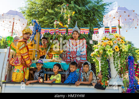 SAGAING, MYANMAR - NOVEMBER 27, 2016 :people gathering in tradional ...