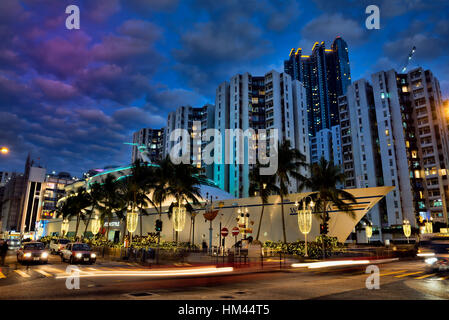 whampoa garden shopping center kowloon hong kong Stock Photo - Alamy