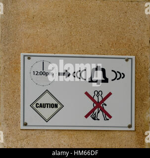 Warning sign for very loud noise Stock Photo - Alamy