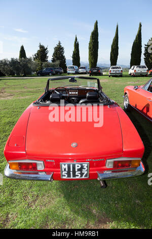 Front view of red FIAT 124 Sport Spider Stock Photo - Alamy