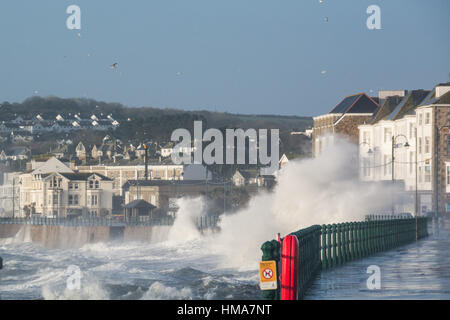 Penzance, Cornwall, UK. 2nd Feb 2017. UK Weather. Huge waves and strong ...