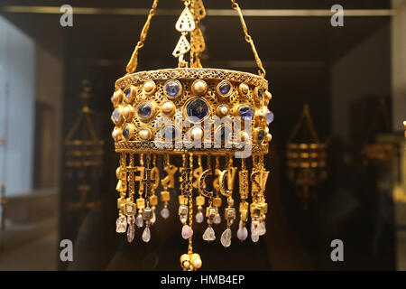 Treasure of Guarrazar. Votive crown of the visigoth king Reccesuinth ...