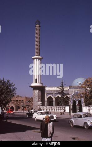Blue mosque in kabul, Afghanistan Stock Photo - Alamy