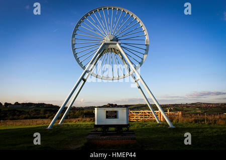 Pit wheel memorial Apedale sunset Stock Photo - Alamy
