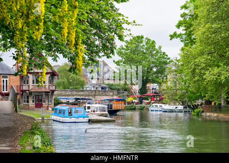 OXFORD CITY SALTER BROTHERS BOATYARD ON THE RIVER THAMES FROM FOLLY ...