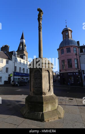 Mercat Cross Crossgate Cupar Scotland Stock Photo - Alamy