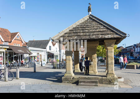 shops on cranleigh high street surrey Stock Photo - Alamy