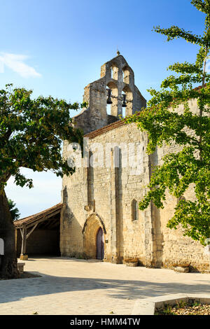 The church in Monteton, the dordogne, france Stock Photo - Alamy